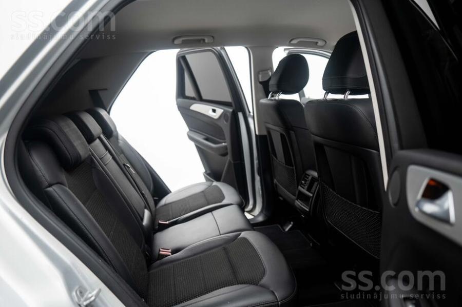 Серый Мерседес GLE 500 2016 в Таллин, объемом двигателя 3.00 л и пробегом 115 тыс. км за 19699 €, фото 10 на AUTOMOTO.COM.LV