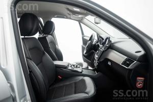Серый Мерседес GLE 500 2016 в Таллин, объемом двигателя 3.00 л и пробегом 115 тыс. км за 19699 €, фото 11 на AUTOMOTO.COM.LV