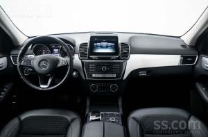 Серый Мерседес GLE 500 2016 в Таллин, объемом двигателя 3.00 л и пробегом 115 тыс. км за 19699 €, фото 13 на AUTOMOTO.COM.LV