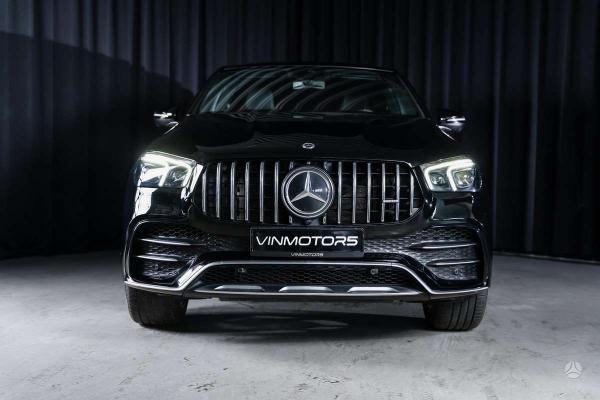 Черный Мерседес GLE 53 AMG 2023 в Вильнюс, объемом двигателя 3.00 л и пробегом 67 тыс. км за 72299 €, фото 2 на AUTOMOTO.COM.LV