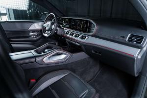 Черный Мерседес GLE 53 AMG 2023 в Вильнюс, объемом двигателя 3.00 л и пробегом 67 тыс. км за 72299 €, фото 31 на AUTOMOTO.COM.LV