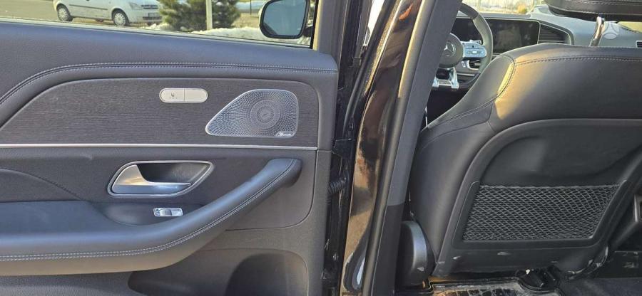 Melns Mercedes-Benz GLE 53 AMG 2020 Viļņa, ar dzinēja tilpumu 3.00 L un nobraukumu 82 tūkst. km par 52999 €, foto 13 vietnē AUTOMOTO.COM.LV