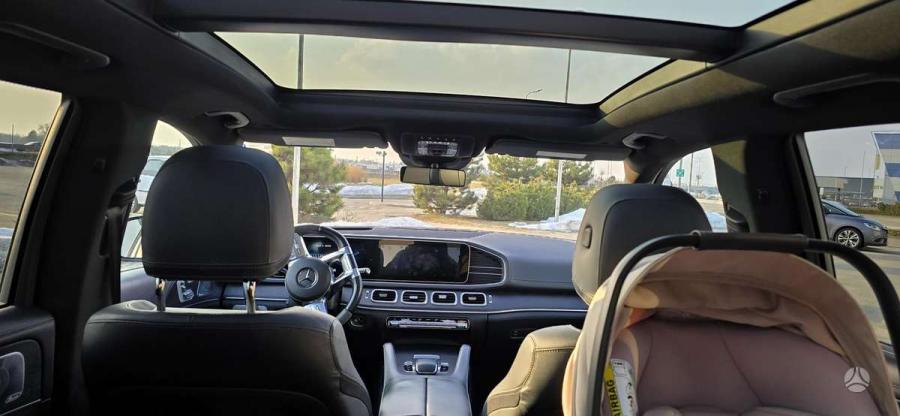 Melns Mercedes-Benz GLE 53 AMG 2020 Viļņa, ar dzinēja tilpumu 3.00 L un nobraukumu 82 tūkst. km par 52999 €, foto 15 vietnē AUTOMOTO.COM.LV