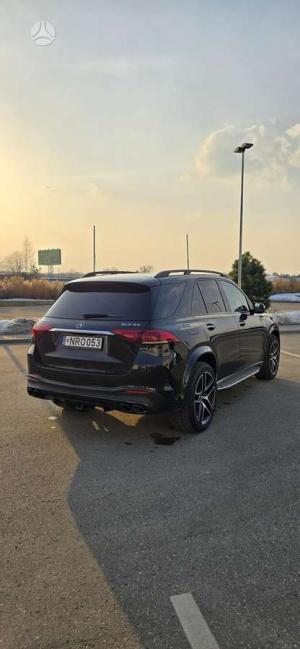 Melns Mercedes-Benz GLE 53 AMG 2020 Viļņa, ar dzinēja tilpumu 3.00 L un nobraukumu 82 tūkst. km par 52999 €, foto 20 vietnē AUTOMOTO.COM.LV
