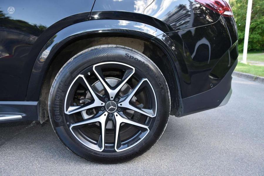 Melns Mercedes-Benz GLE 53 AMG 2020 Viļņa, ar dzinēja tilpumu 3.00 L un nobraukumu 50 tūkst. km par 70000 €, foto 8 vietnē AUTOMOTO.COM.LV