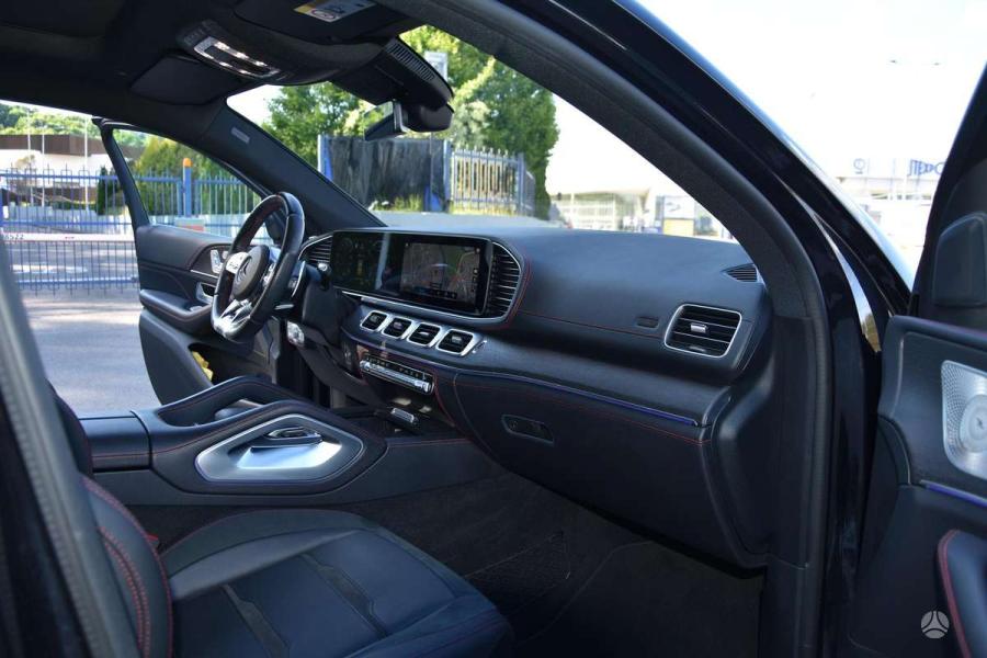 Melns Mercedes-Benz GLE 53 AMG 2020 Viļņa, ar dzinēja tilpumu 3.00 L un nobraukumu 50 tūkst. km par 70000 €, foto 14 vietnē AUTOMOTO.COM.LV