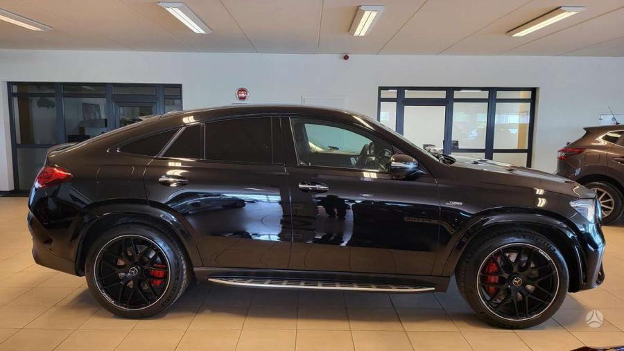 Black Mercedes-Benz GLE 53 AMG 2021 in Siauliai, with an engine capacity of 3.00 L and mileage of 86 thousand km for 75000 €, photo 7 on AUTOMOTO.COM.LV