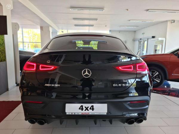Melns Mercedes-Benz GLE 53 AMG 2021 Šauļi, ar dzinēja tilpumu 3.00 L un nobraukumu 86 tūkst. km par 74000 €, foto 7 vietnē AUTOMOTO.COM.LV