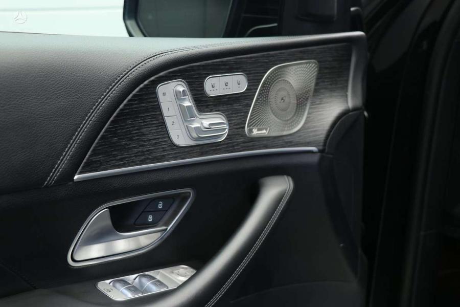 Черный Мерседес GLE 53 AMG 2021 в Вильнюс, объемом двигателя 3.00 л и пробегом 133 тыс. км за 66990 €, фото 17 на AUTOMOTO.COM.LV