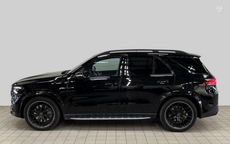 Black Mercedes-Benz GLE 53 AMG 2022 in Kaunas, with an engine capacity of 3.00 L and mileage of 126 thousand km for 67900 €, photo 3 on AUTOMOTO.COM.LV