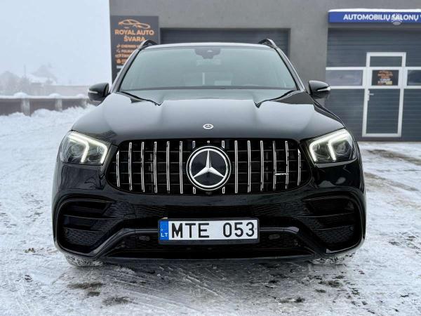 Черный Мерседес GLE 53 AMG 2023 в Таураге, объемом двигателя 3.00 л и пробегом 107 тыс. км за 53900 €, фото 4 на AUTOMOTO.COM.LV