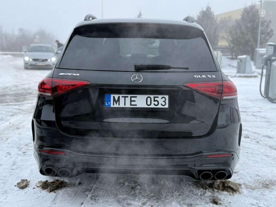 Melns Mercedes-Benz GLE 53 AMG 2023 Tauragė, ar dzinēja tilpumu 3.00 L un nobraukumu 107 tūkst. km par 53900 €, foto 8 vietnē AUTOMOTO.COM.LV