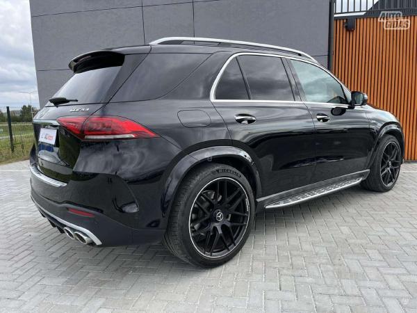 Черный Мерседес GLE 53 AMG 2023 в Вильнюс, объемом двигателя 3.00 л и пробегом 43 тыс. км за 92500 €, фото 2 на AUTOMOTO.COM.LV