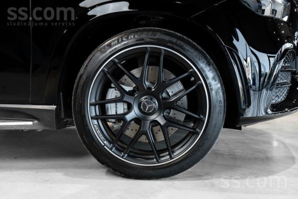 Черный Мерседес GLE 53 AMG 2023 в Рига, объемом двигателя 3.00 л и пробегом 37 тыс. км за 85000 €, фото 7 на AUTOMOTO.COM.LV