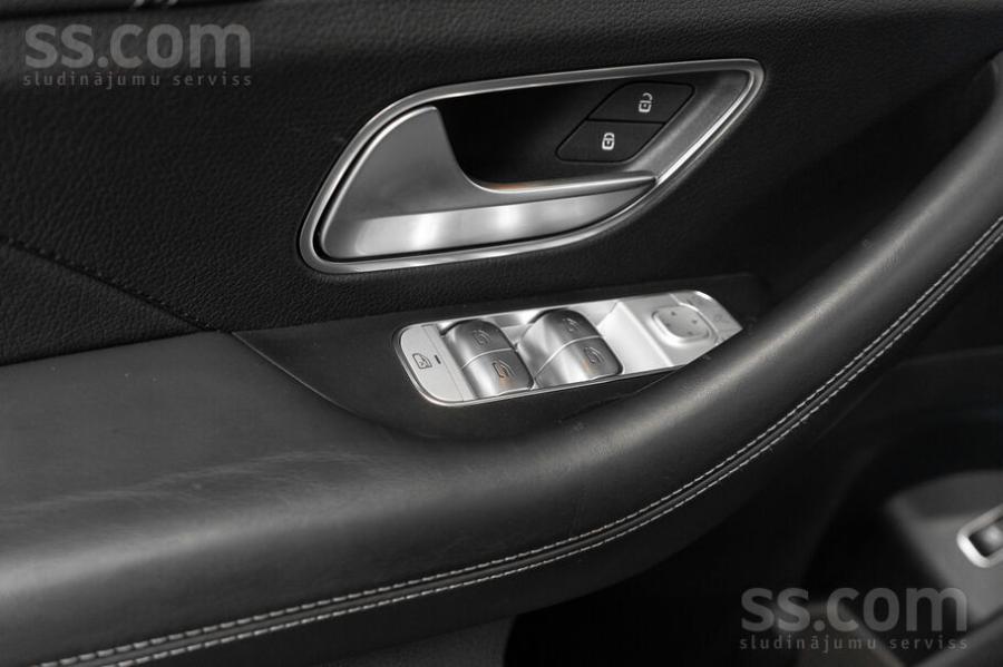 Melns Mercedes-Benz GLE 53 AMG 2023 Rīga, ar dzinēja tilpumu 3.00 L un nobraukumu 37 tūkst. km par 85000 €, foto 17 vietnē AUTOMOTO.COM.LV