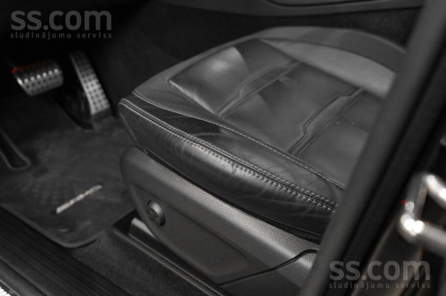 Melns Mercedes-Benz GLE 53 AMG 2023 Rīga, ar dzinēja tilpumu 3.00 L un nobraukumu 37 tūkst. km par 85000 €, foto 18 vietnē AUTOMOTO.COM.LV