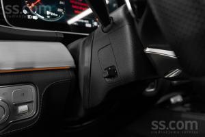 Melns Mercedes-Benz GLE 53 AMG 2023 Rīga, ar dzinēja tilpumu 3.00 L un nobraukumu 37 tūkst. km par 85000 €, foto 20 vietnē AUTOMOTO.COM.LV