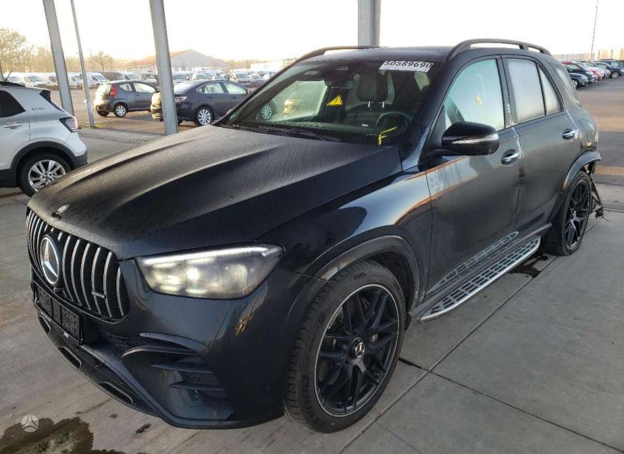 Melns Mercedes-Benz GLE 53 AMG 2025 Klaipėda, ar dzinēja tilpumu 3.00 L un nobraukumu 5 tūkst. km par 48250 €, foto 1 vietnē AUTOMOTO.COM.LV