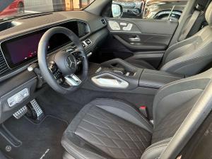 Black Mercedes-Benz GLE 53 AMG 2025 in Vilnius, with an engine capacity of 3.00 L and mileage of 10 thousand km for 132792 €, photo 14 on AUTOMOTO.COM.LV
