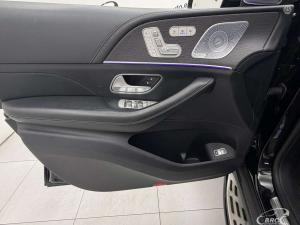 Black Mercedes-Benz GLE 53 AMG 2020 in Vilnius, with an engine capacity of 3.00 L and mileage of 154 thousand km for 54000 €, photo 25 on AUTOMOTO.COM.LV