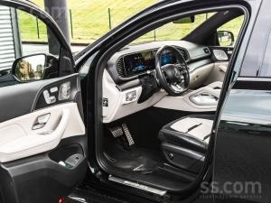 Mercedes-Benz GLE 53 AMG 2024 Rīga, ar dzinēja tilpumu 3.00 L un nobraukumu 39 tūkst. km par 94900 €, foto 10 vietnē AUTOMOTO.COM.LV