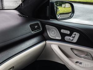 Mercedes-Benz GLE 53 AMG 2024 Rīga, ar dzinēja tilpumu 3.00 L un nobraukumu 39 tūkst. km par 94900 €, foto 22 vietnē AUTOMOTO.COM.LV