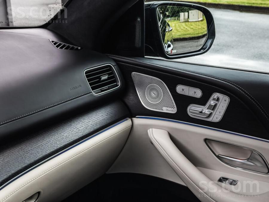 Mercedes-Benz GLE 53 AMG 2024 Rīga, ar dzinēja tilpumu 3.00 L un nobraukumu 39 tūkst. km par 94900 €, foto 22 vietnē AUTOMOTO.COM.LV