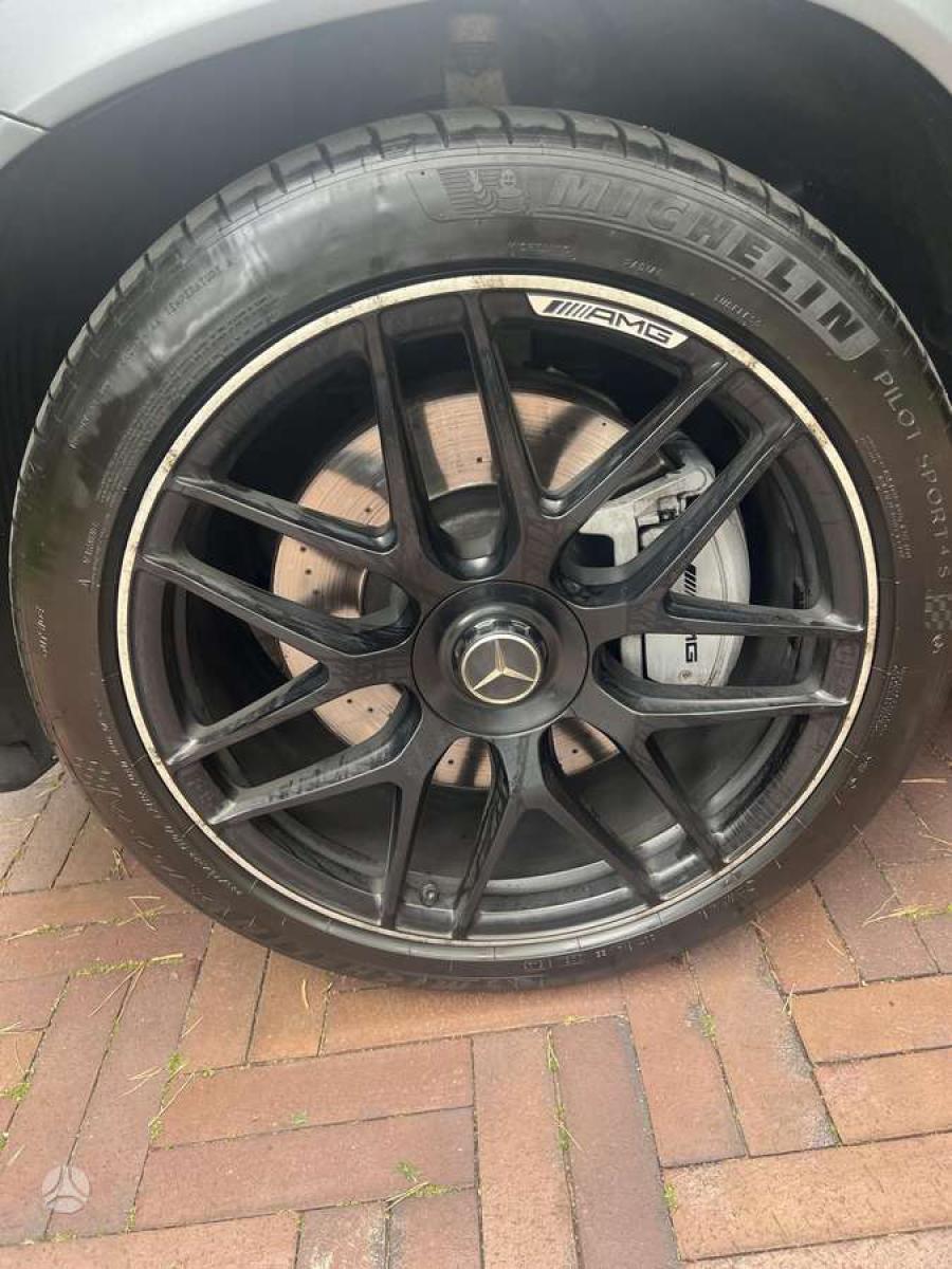 Grey Mercedes-Benz GLE 53 AMG 2020 in Vilnius, with an engine capacity of 3.00 L and mileage of 105 thousand km for 68000 €, photo 14 on AUTOMOTO.COM.LV