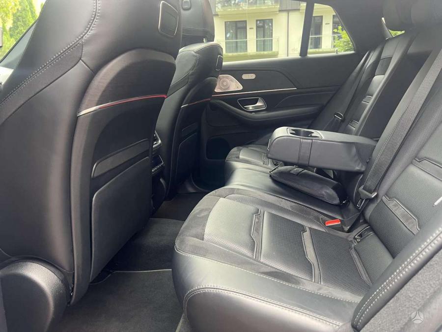 Grey Mercedes-Benz GLE 53 AMG 2020 in Vilnius, with an engine capacity of 3.00 L and mileage of 105 thousand km for 68000 €, photo 19 on AUTOMOTO.COM.LV