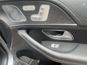 Grey Mercedes-Benz GLE 53 AMG 2020 in Vilnius, with an engine capacity of 3.00 L and mileage of 105 thousand km for 68000 €, photo 21 on AUTOMOTO.COM.LV