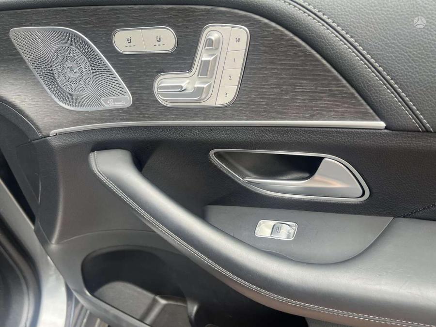 Grey Mercedes-Benz GLE 53 AMG 2020 in Vilnius, with an engine capacity of 3.00 L and mileage of 105 thousand km for 68000 €, photo 21 on AUTOMOTO.COM.LV