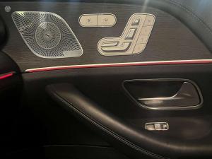 Grey Mercedes-Benz GLE 53 AMG 2020 in Vilnius, with an engine capacity of 3.00 L and mileage of 105 thousand km for 68000 €, photo 39 on AUTOMOTO.COM.LV