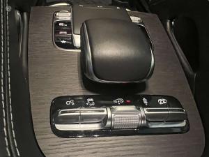 Grey Mercedes-Benz GLE 53 AMG 2020 in Vilnius, with an engine capacity of 3.00 L and mileage of 105 thousand km for 68000 €, photo 41 on AUTOMOTO.COM.LV