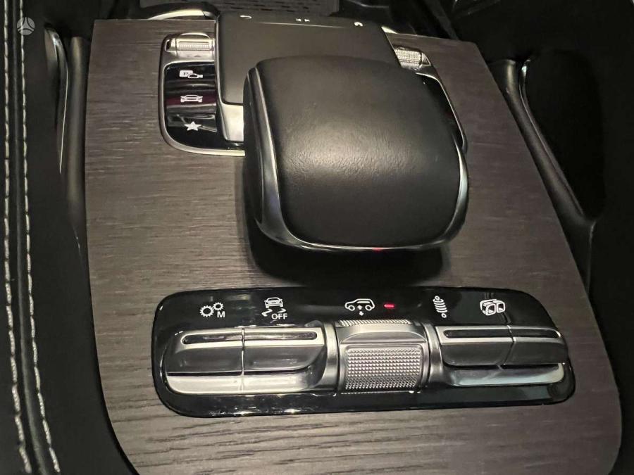 Grey Mercedes-Benz GLE 53 AMG 2020 in Vilnius, with an engine capacity of 3.00 L and mileage of 105 thousand km for 68000 €, photo 41 on AUTOMOTO.COM.LV