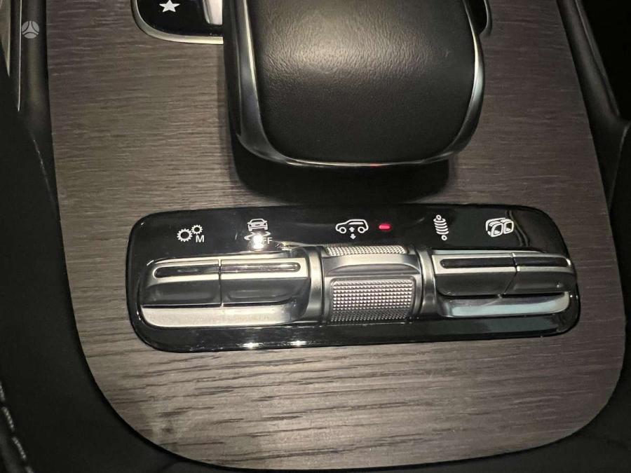Grey Mercedes-Benz GLE 53 AMG 2020 in Vilnius, with an engine capacity of 3.00 L and mileage of 105 thousand km for 68000 €, photo 42 on AUTOMOTO.COM.LV