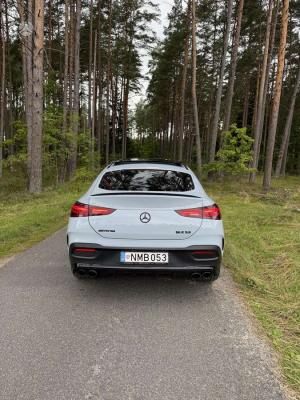 Серый Мерседес GLE 53 AMG 2023 в Вильнюс, объемом двигателя 3.00 л и пробегом 60 тыс. км за 79000 €, фото 4 на AUTOMOTO.COM.LV