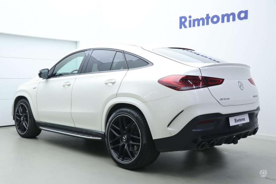 White Mercedes-Benz GLE 53 AMG 2021 in Vilnius, with an engine capacity of 3.00 L and mileage of 113 thousand km for 59990 €, photo 3 on AUTOMOTO.COM.LV