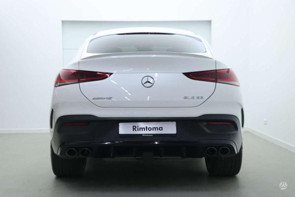White Mercedes-Benz GLE 53 AMG 2021 in Vilnius, with an engine capacity of 3.00 L and mileage of 113 thousand km for 59990 €, photo 7 on AUTOMOTO.COM.LV