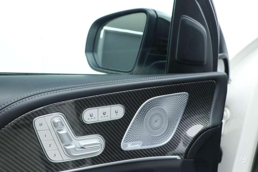 White Mercedes-Benz GLE 53 AMG 2021 in Vilnius, with an engine capacity of 3.00 L and mileage of 113 thousand km for 59990 €, photo 18 on AUTOMOTO.COM.LV