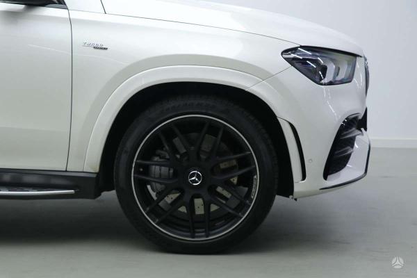 Balts Mercedes-Benz GLE 53 AMG 2021 Viļņa, ar dzinēja tilpumu 3.00 L un nobraukumu 113 tūkst. km par 59990 €, foto 4 vietnē AUTOMOTO.COM.LV