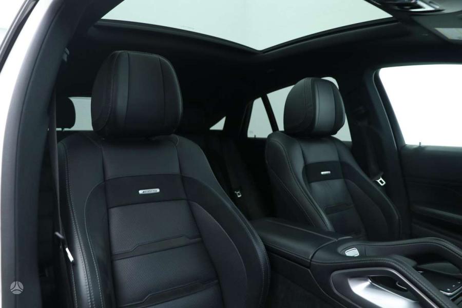 White Mercedes-Benz GLE 53 AMG 2021 in Vilnius, with an engine capacity of 3.00 L and mileage of 113 thousand km for 59990 €, photo 13 on AUTOMOTO.COM.LV