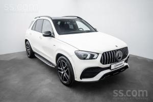 Белый Мерседес GLE 53 AMG 2022 в Таллин, объемом двигателя 3.00 л и пробегом 28 тыс. км за 78999 €, фото 5 на AUTOMOTO.COM.LV