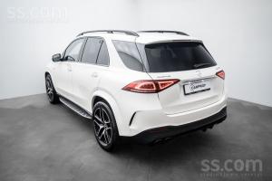 Белый Мерседес GLE 53 AMG 2022 в Таллин, объемом двигателя 3.00 л и пробегом 28 тыс. км за 78999 €, фото 8 на AUTOMOTO.COM.LV