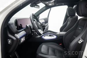 Белый Мерседес GLE 53 AMG 2022 в Таллин, объемом двигателя 3.00 л и пробегом 28 тыс. км за 78999 €, фото 10 на AUTOMOTO.COM.LV