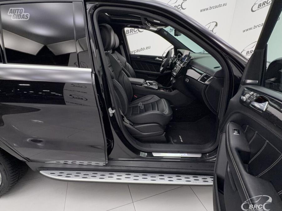 Black Mercedes-Benz GLE 63 AMG 2016 in Avizieniai, with an engine capacity of 5.50 L and mileage of 187 thousand km for 40900 €, photo 4 on AUTOMOTO.COM.LV