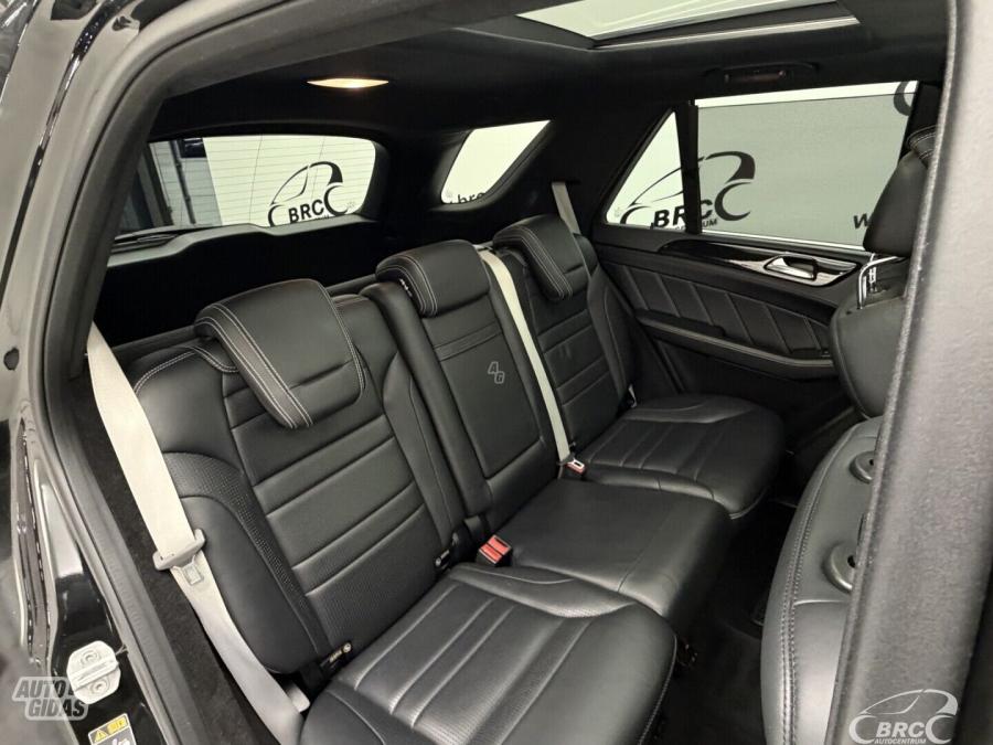 Black Mercedes-Benz GLE 63 AMG 2016 in Avizieniai, with an engine capacity of 5.50 L and mileage of 187 thousand km for 40900 €, photo 13 on AUTOMOTO.COM.LV