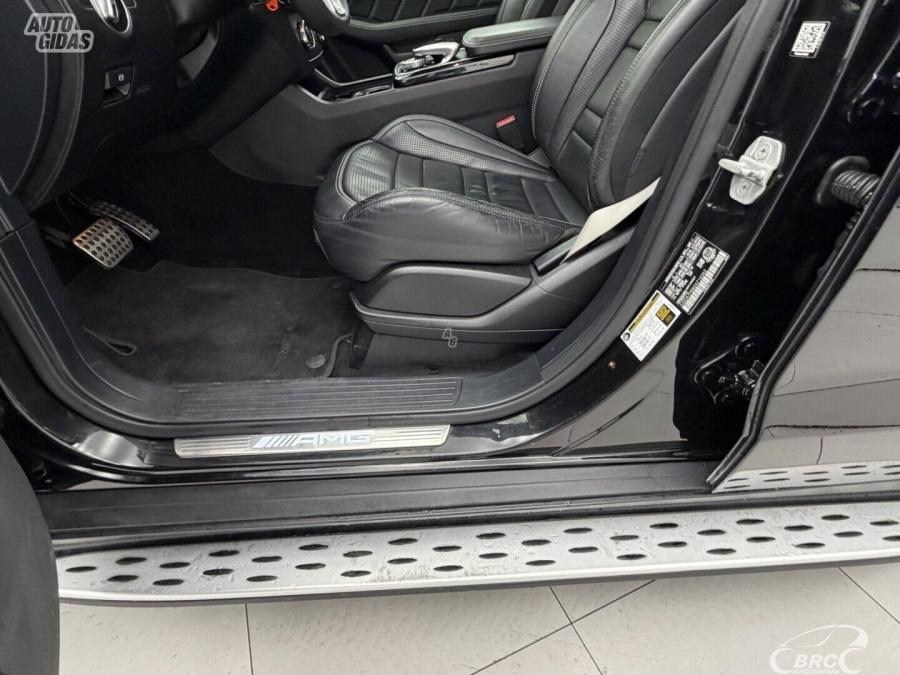 Black Mercedes-Benz GLE 63 AMG 2016 in Avizieniai, with an engine capacity of 5.50 L and mileage of 187 thousand km for 40900 €, photo 23 on AUTOMOTO.COM.LV