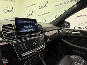 Black Mercedes-Benz GLE 63 AMG 2016 in Avizieniai, with an engine capacity of 5.50 L and mileage of 187 thousand km for 40900 €, photo 28 on AUTOMOTO.COM.LV