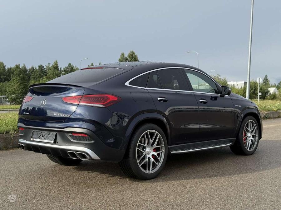 Blue Mercedes-Benz GLE 63 AMG 2021 in Panevezys, with an engine capacity of 3.98 L and mileage of 72 thousand km for 68900 €, photo 21 on AUTOMOTO.COM.LV