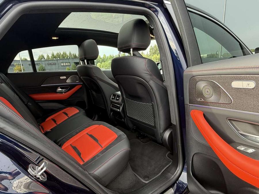 Blue Mercedes-Benz GLE 63 AMG 2021 in Panevezys, with an engine capacity of 3.98 L and mileage of 72 thousand km for 68900 €, photo 29 on AUTOMOTO.COM.LV